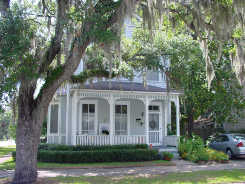 Brunswick, classical mansions